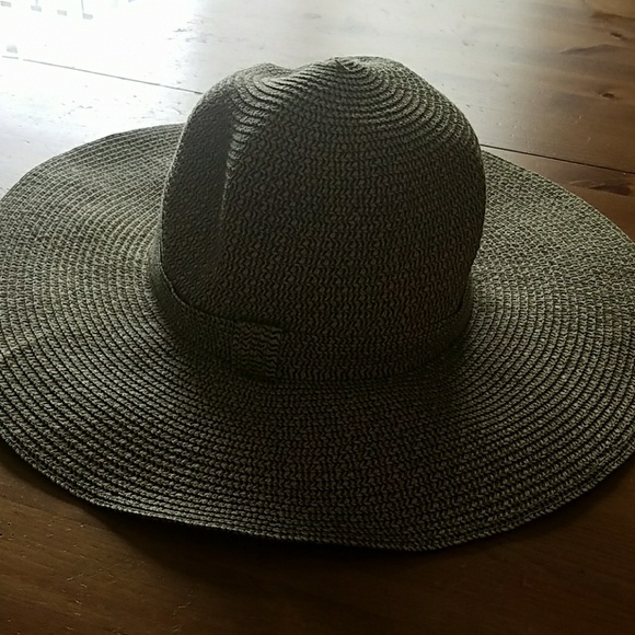 D&Y | Accessories | Dy Sun Hat | Poshmark